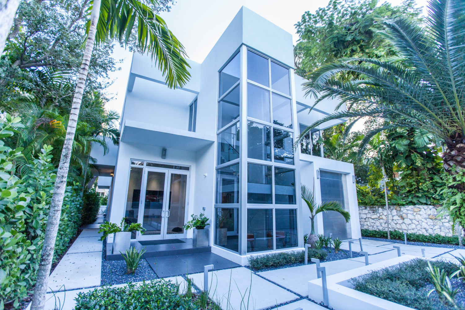 Custom Home in Brickell – Spacio Design Build